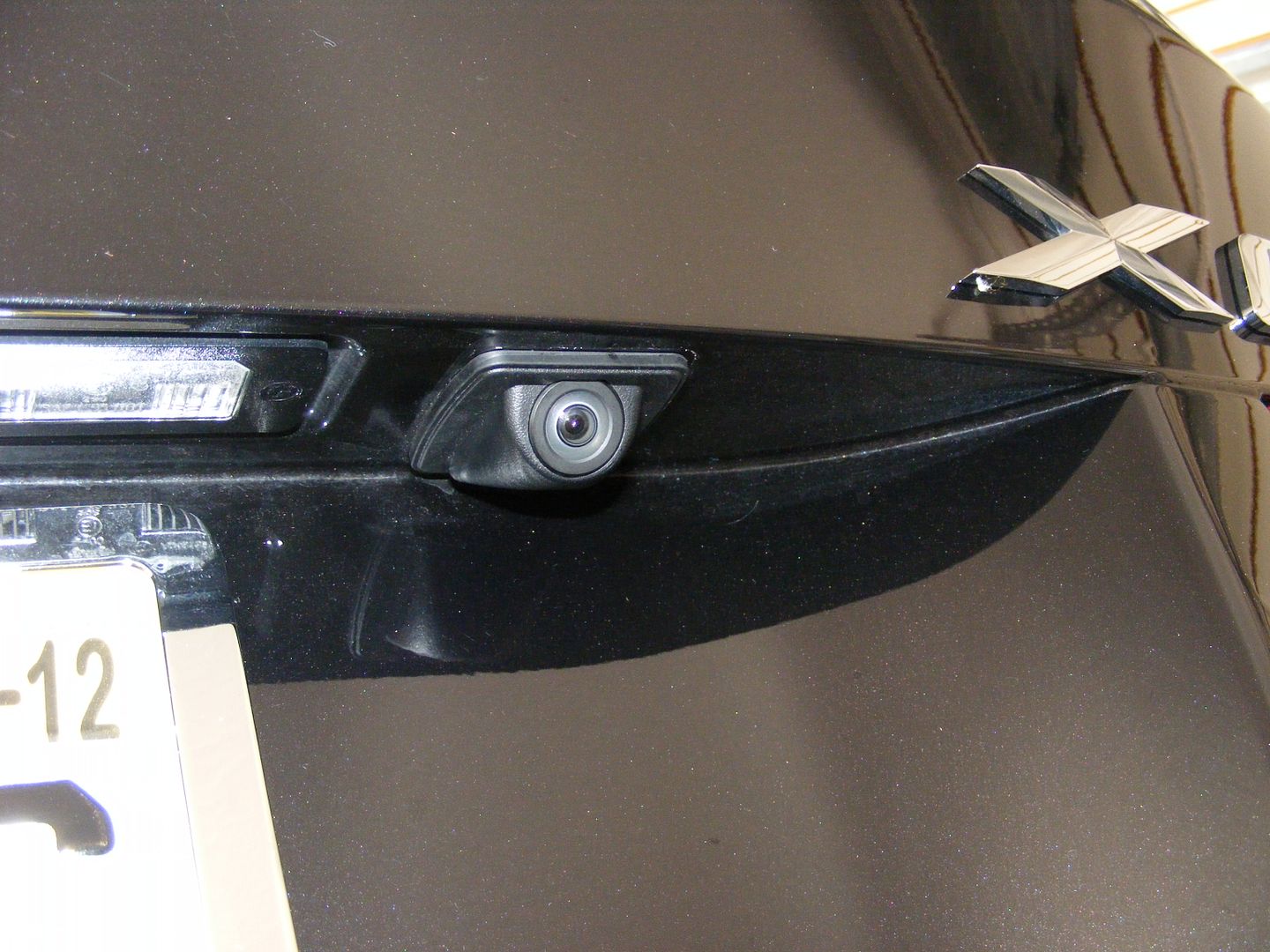 Notes on a 2011 X6 Nav/Rear View Camera and Bluetooth retrofit